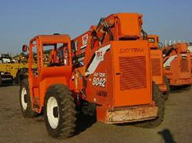 Skytrak 8,000 LB 4X4X4 Telescopic Telehandler Forklift