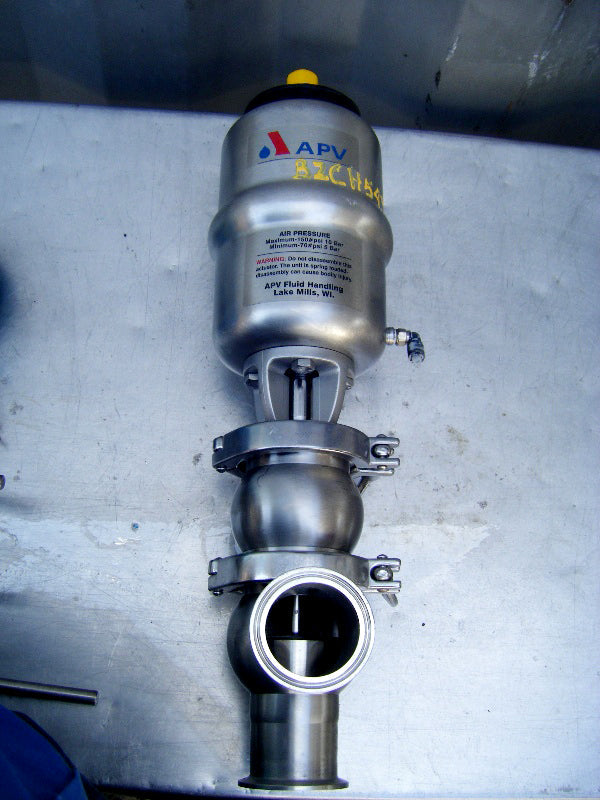 APV air actuated 3-way valve