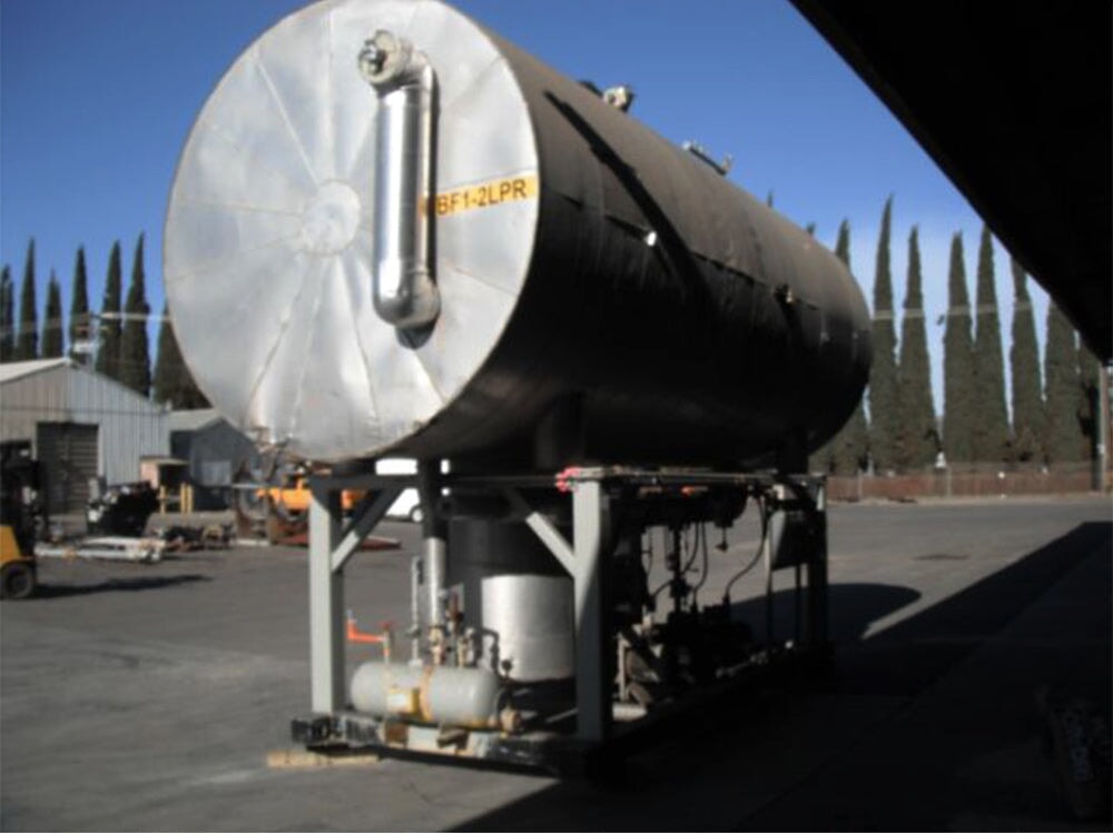 Horizontal Ammonia Recirculator - 20 ft. L x 8 ft. dia.