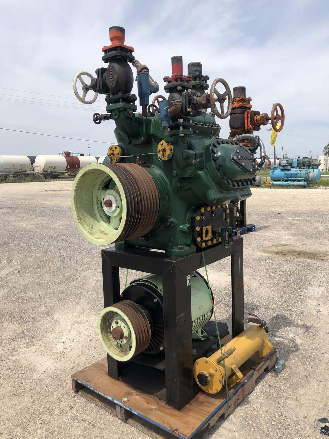 Mycom N62B 8-Cylinder Reciprocating Compressor Package (100 HP 230/460