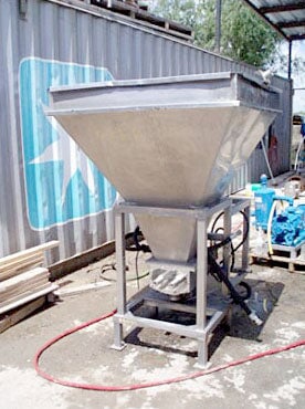 Stainless Steel Feed Hopper-430 gallon